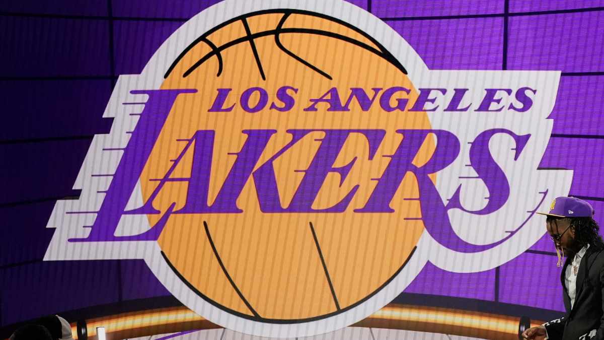 Lakers, la venta más cara de un equipo en la historia del deporte
