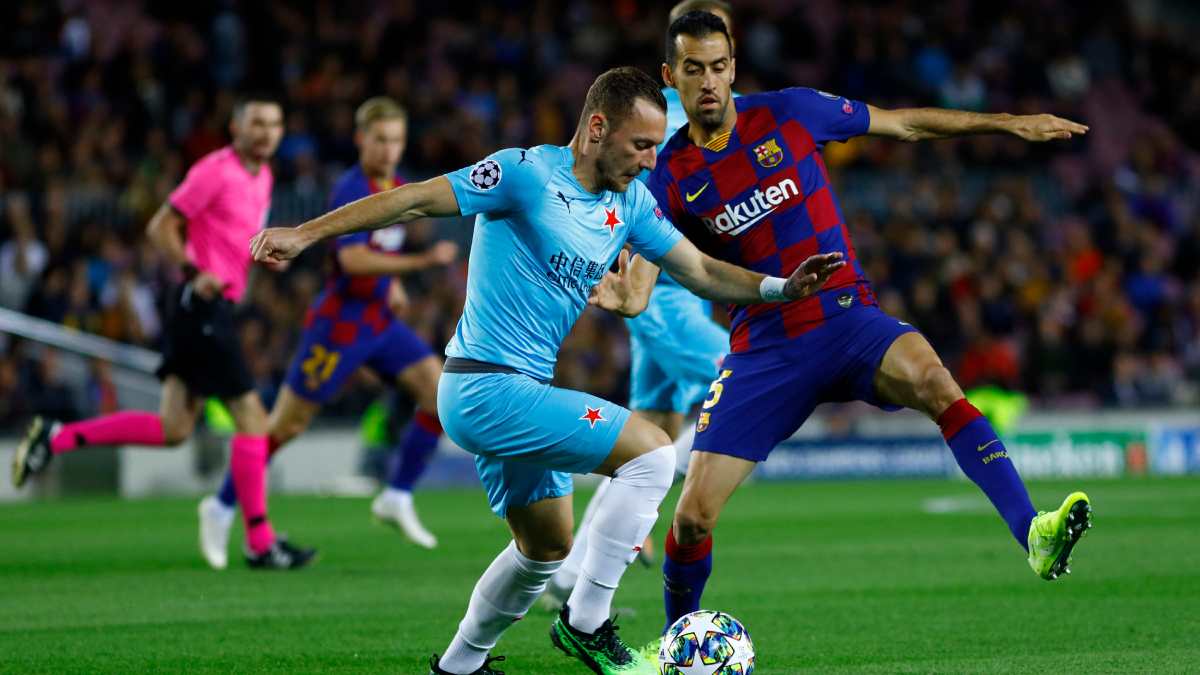 ¿Sergio Busquets, el mejor mediocampista de la historia? - ClaroSports