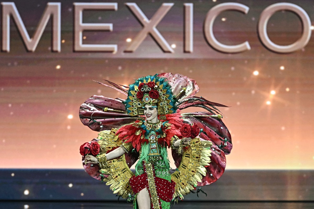 Fátima Bosch deslumbra en la gala de traje típico de Miss Universo 2025 ...