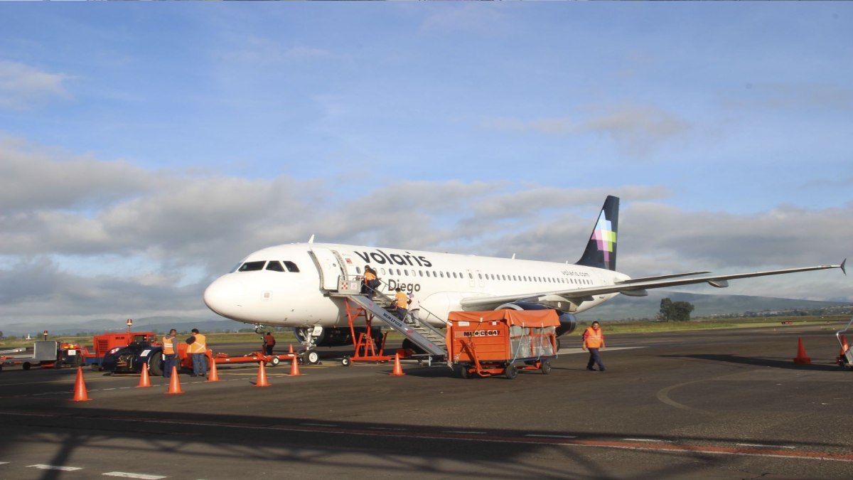 Volaris tendrá tripulaciones extranjeras; pilotos se oponen