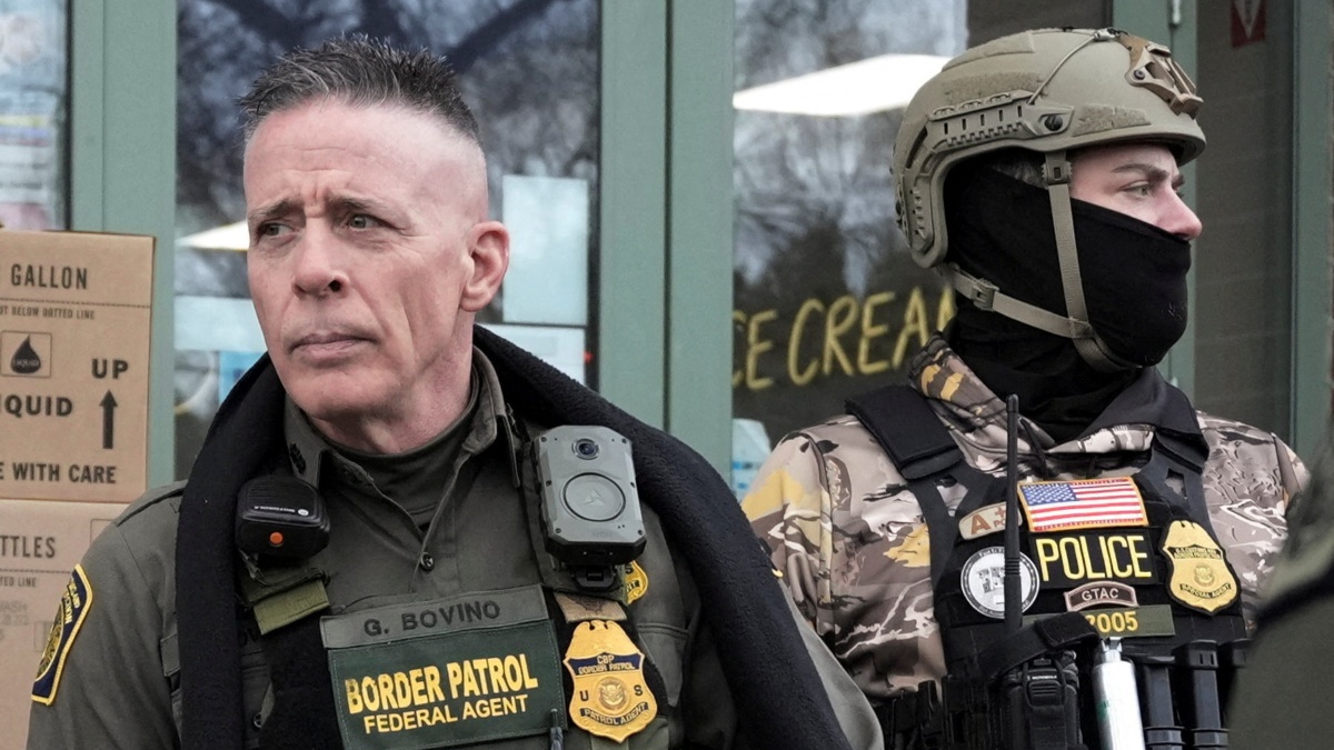 Casa Blanca desmiente la salida del titular de CBP, Gregory Bovino ...