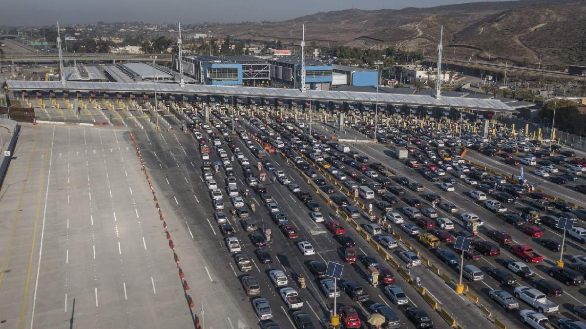 Filas en las garitas de Mexicali hoy: así está el cruce a San Diego - UnoTV