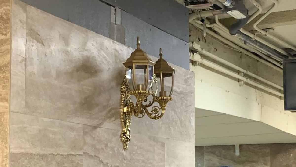 Colocan candelabros en estación del Metro Hidalgo de cara al Mundial ...